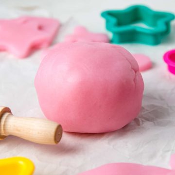 Preschool Teacher Approved! » Soft & Pliable Gluten-free Playdough!